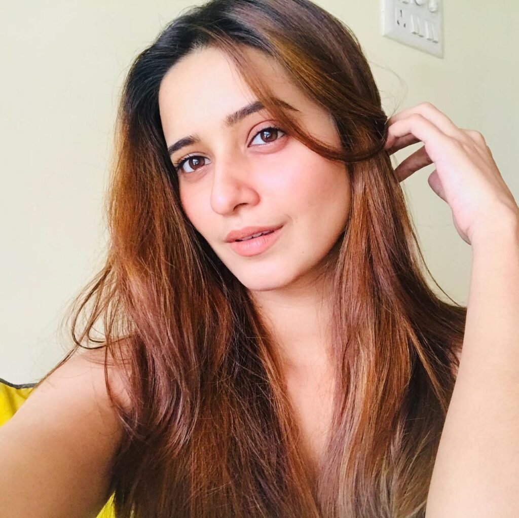 Shivani Surve Wiki, Biography, Age, Movies, Photos | शिवानी सुर्वे